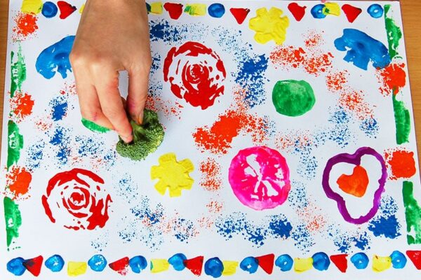 20 Easy Art Projects for Toddlers | KiDorzo
