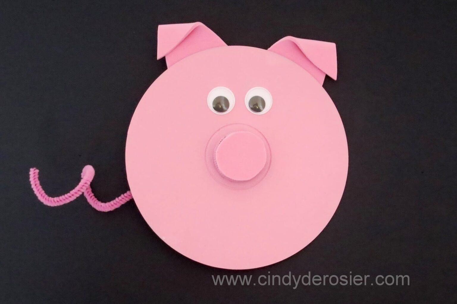20 Creative Pig Crafts for Toddlers | KiDorzo